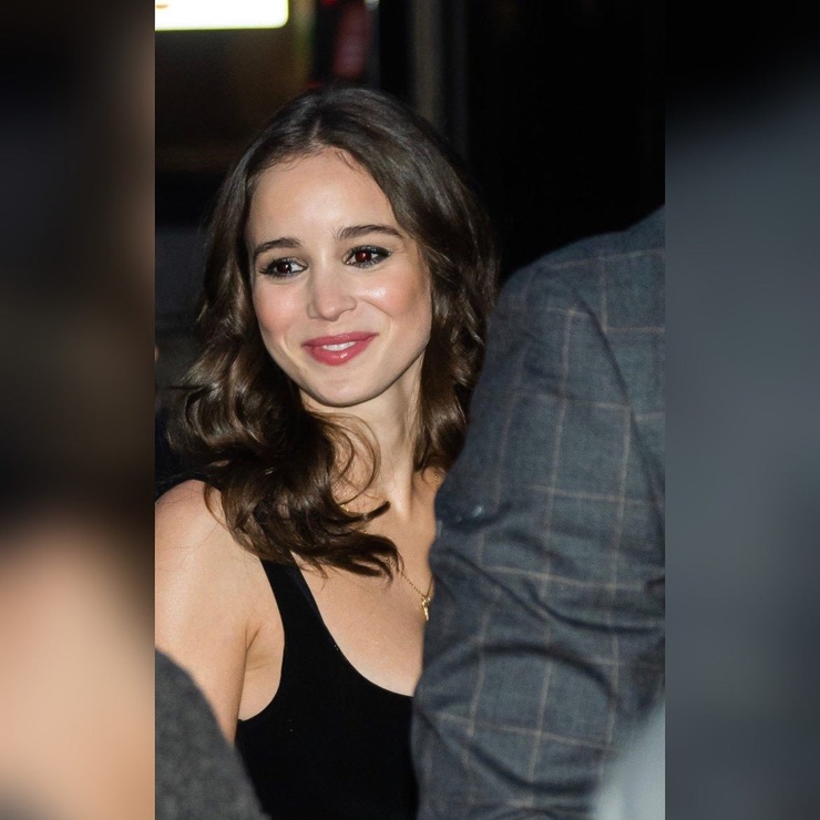 Picture of Alba Baptista