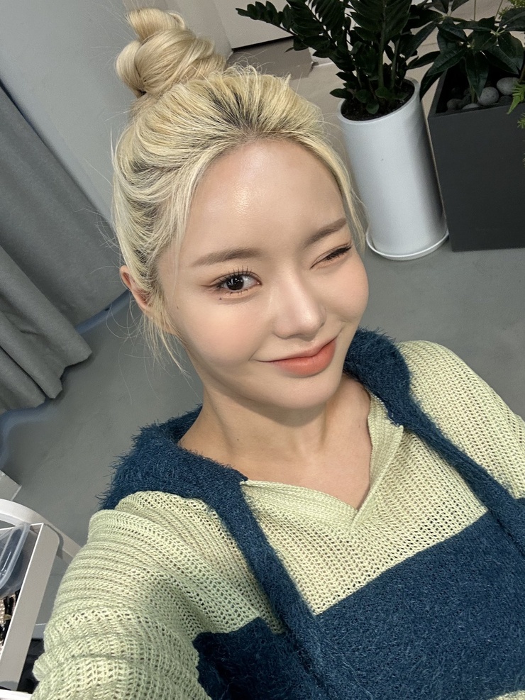 Picture of Ja-kyung Song