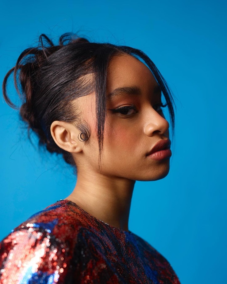 Picture of Akira Akbar