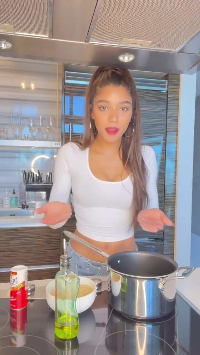 Yovanna Ventura image