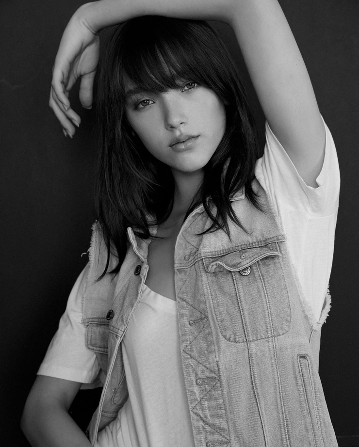 Picture of Bella Drew