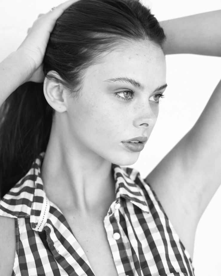 Meika Woollard image