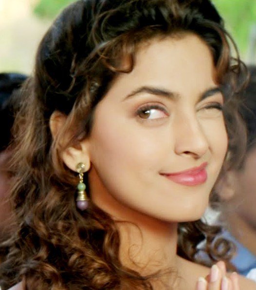 Juhi Chawla picture