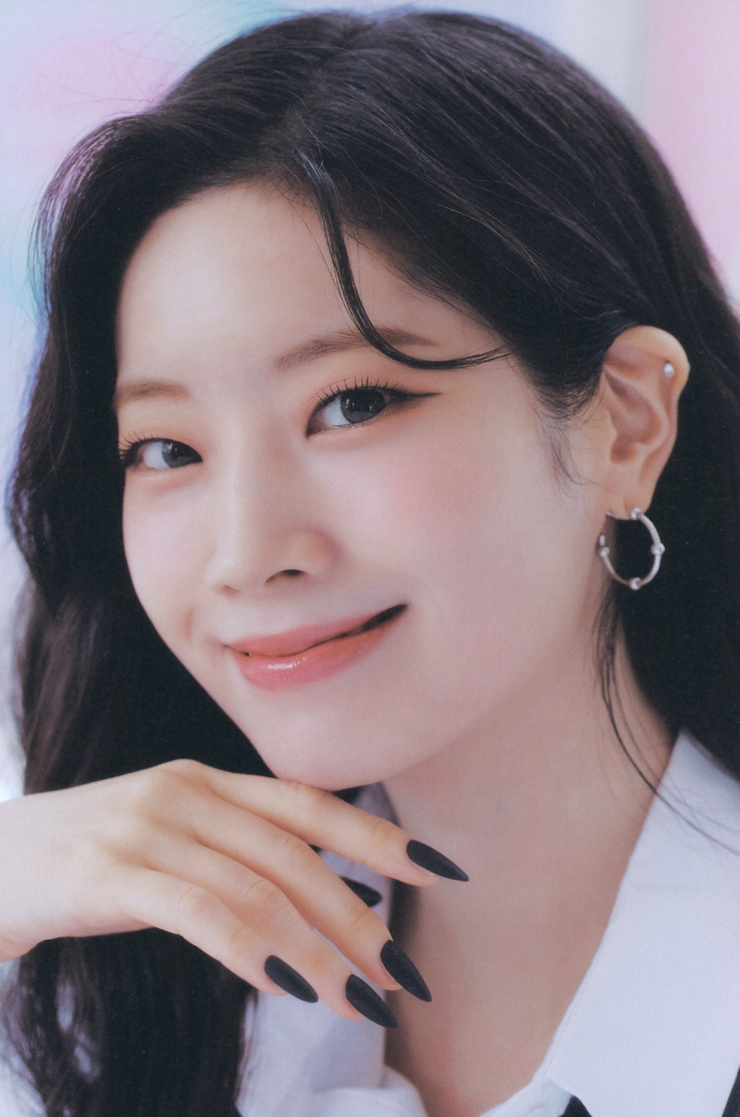 Picture of Kim Da-Hyun