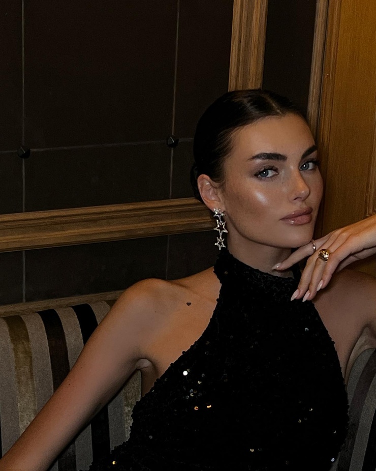 Picture of Celine Bethmann