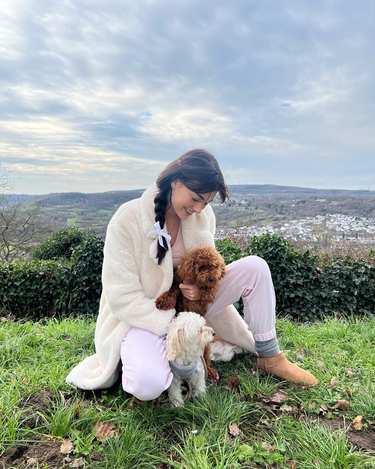 Celine Bethmann image