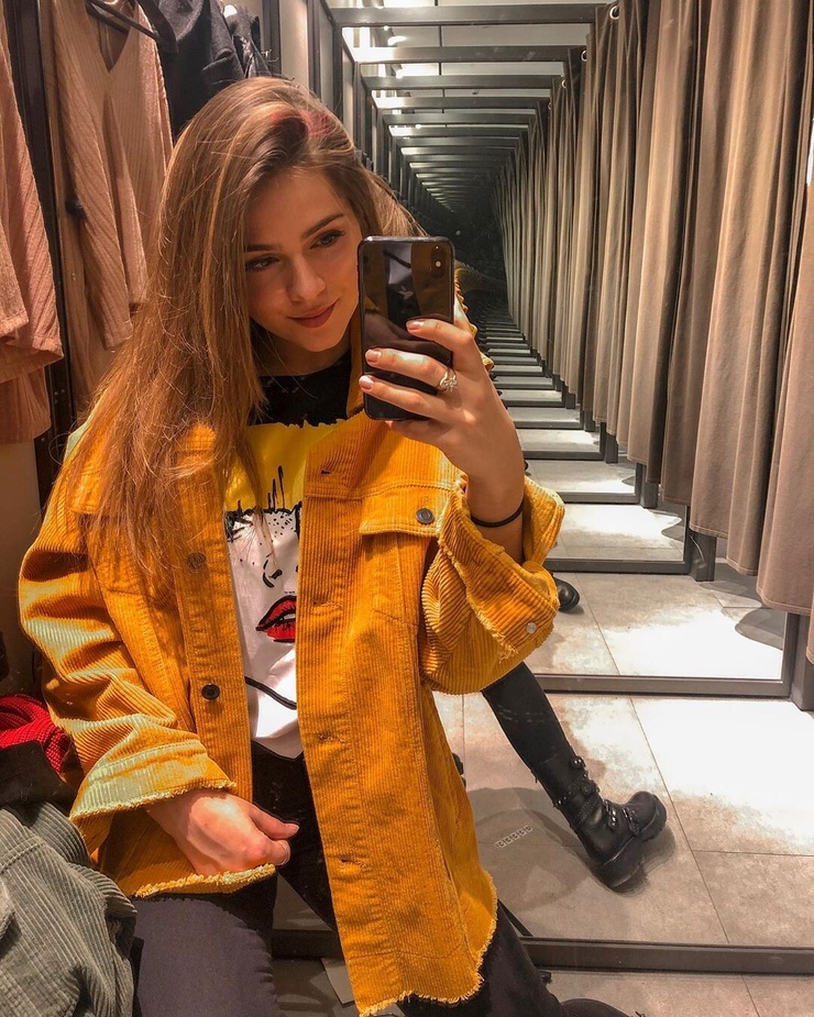 Picture of Jessy Hartel