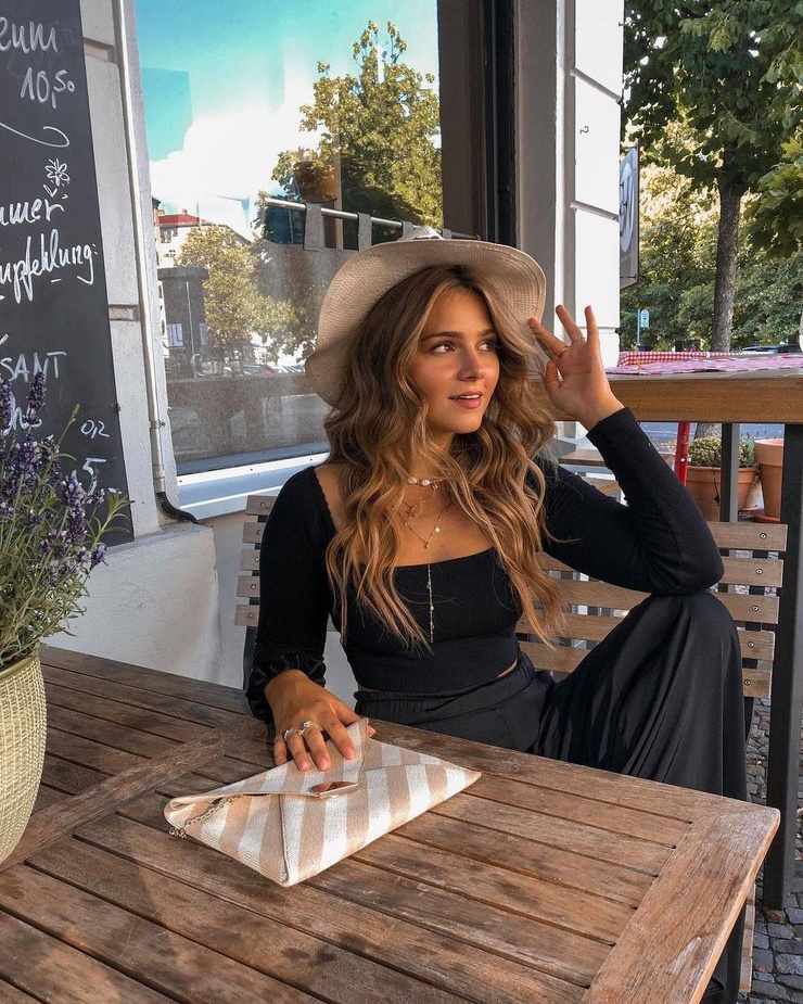 Picture of Jessy Hartel