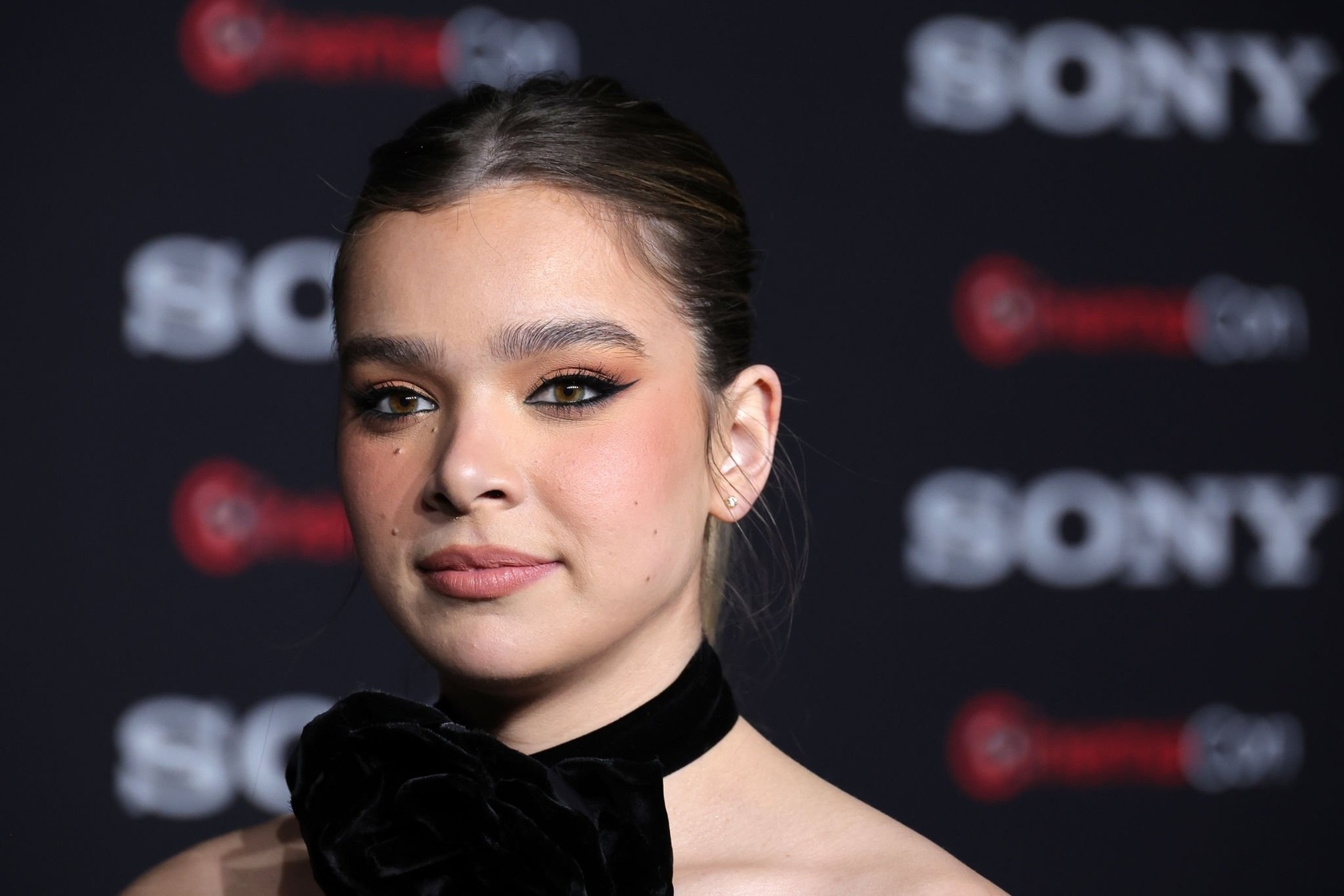 Hailee Steinfeld