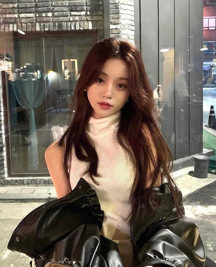 Picture of Yoon Young-Chae