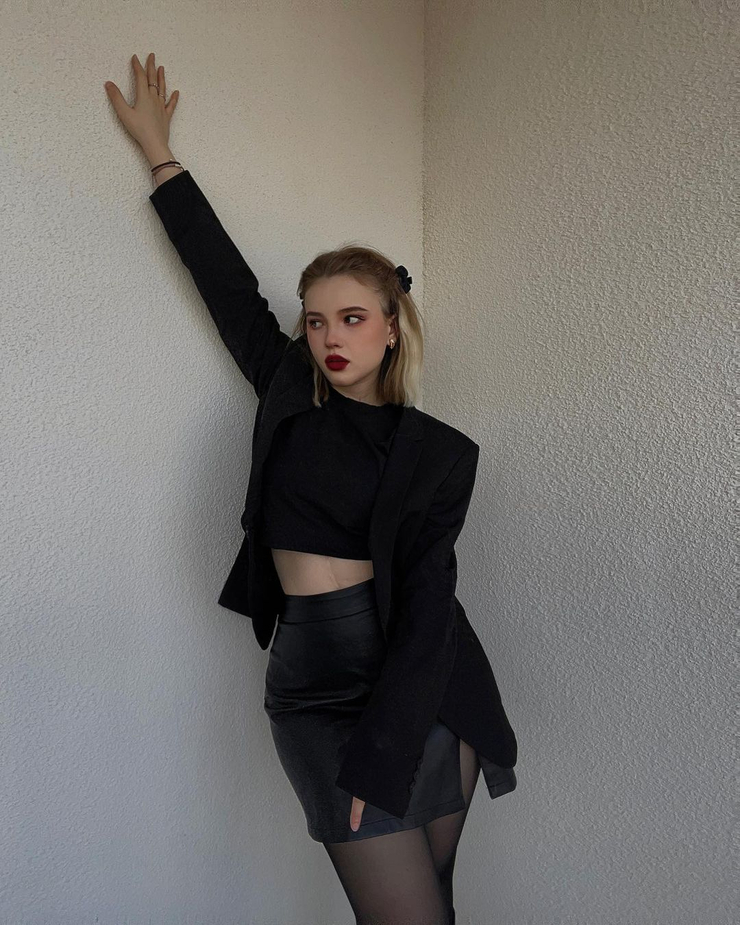 Picture of Anna Pan (Anzai)