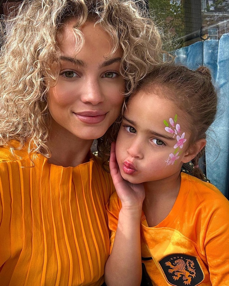 Picture of Stephanie Bertram Rose