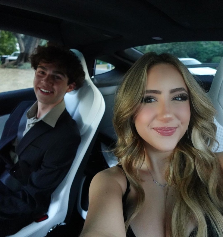 Picture of Ava Kolker