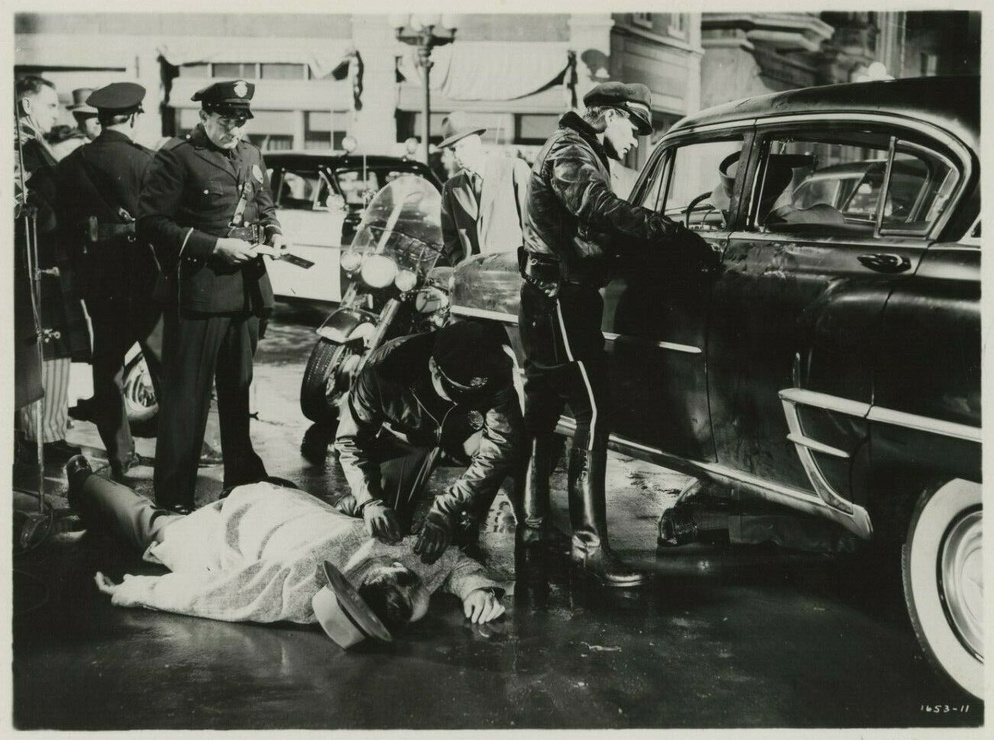 picture-of-rogue-cop-1954
