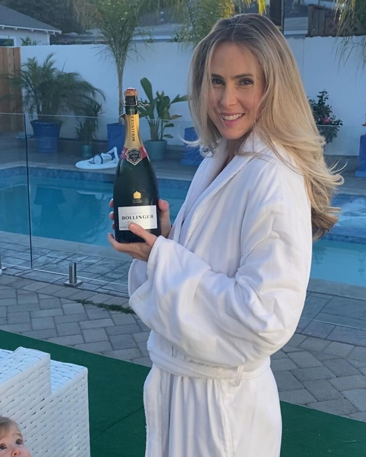 Picture of Anna Hutchison