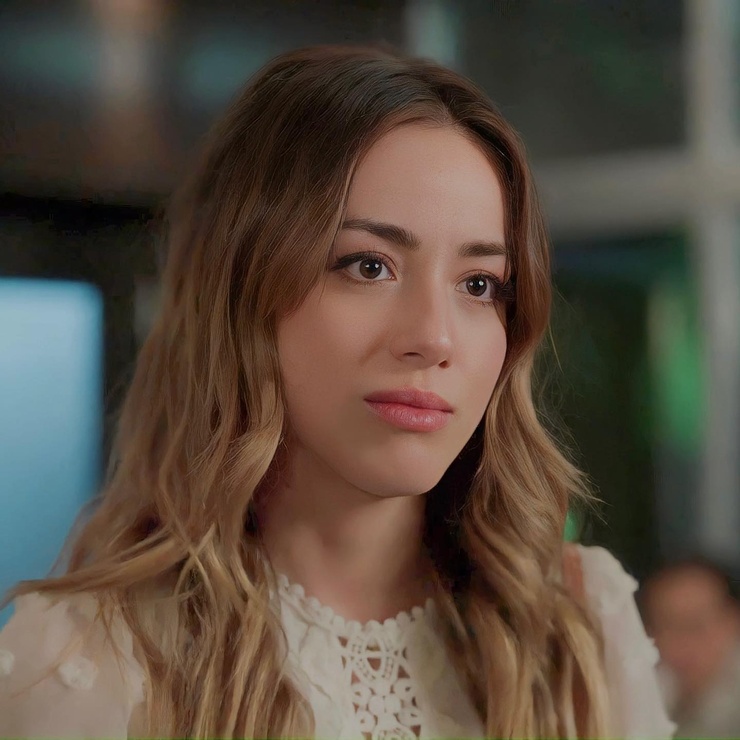 Picture of Chloe Bennet