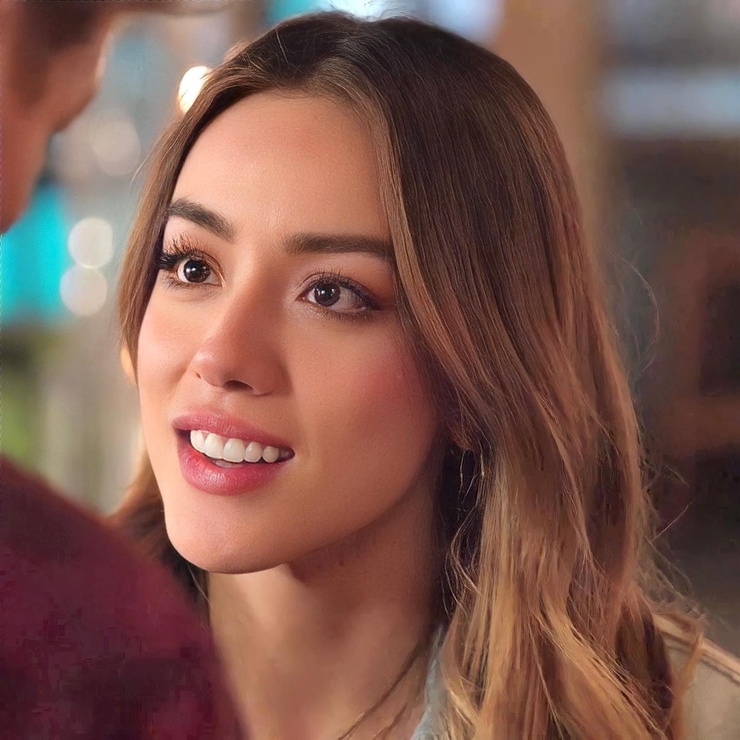 Picture of Chloe Bennet