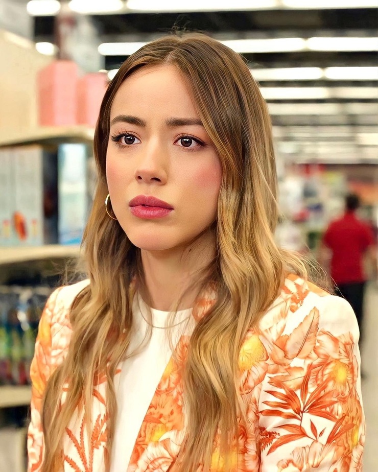 Picture of Chloe Bennet