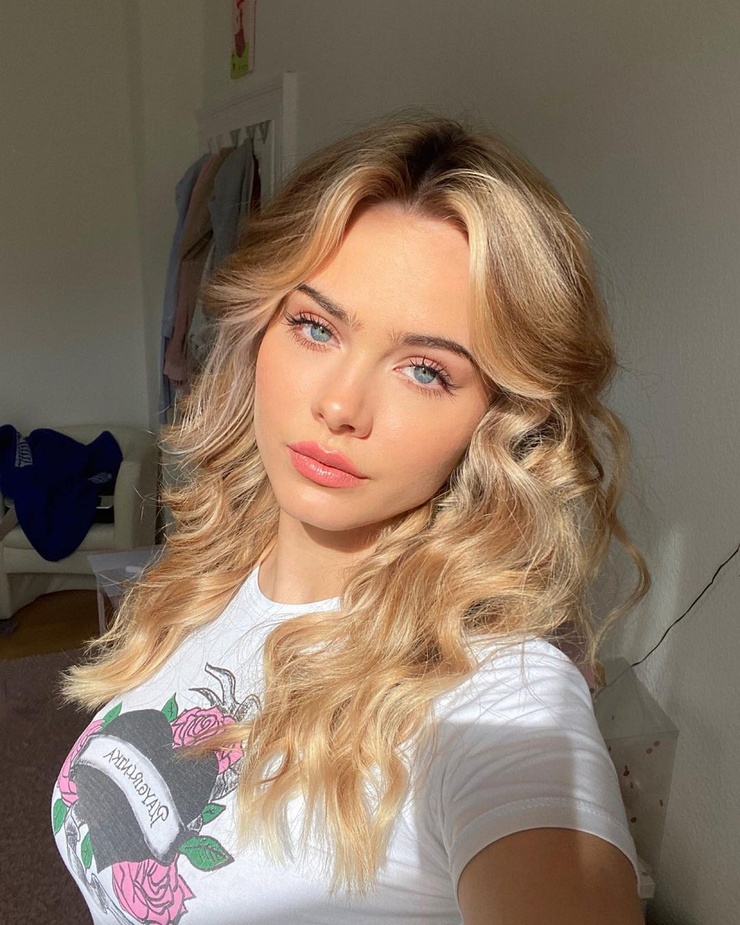 Picture of Sara Crumble