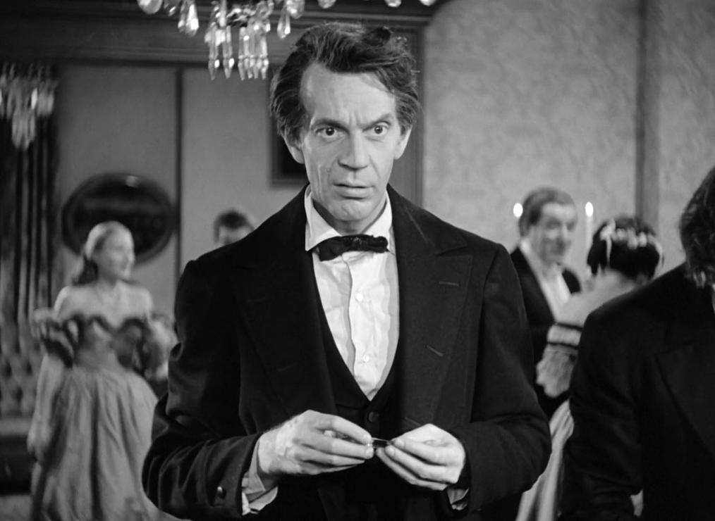 Raymond Massey