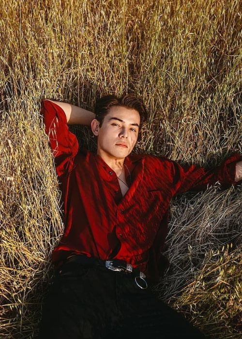 Picture of Ryan Potter