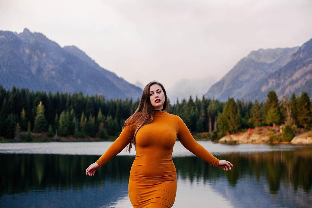 Picture of Lillias Right