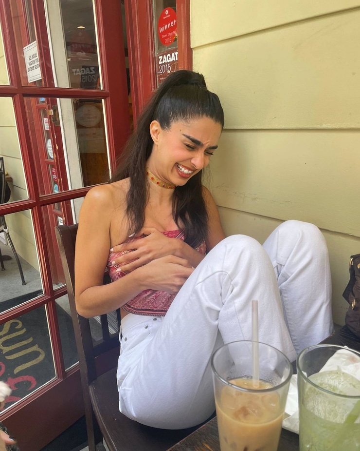 Picture of Nida Khurshid