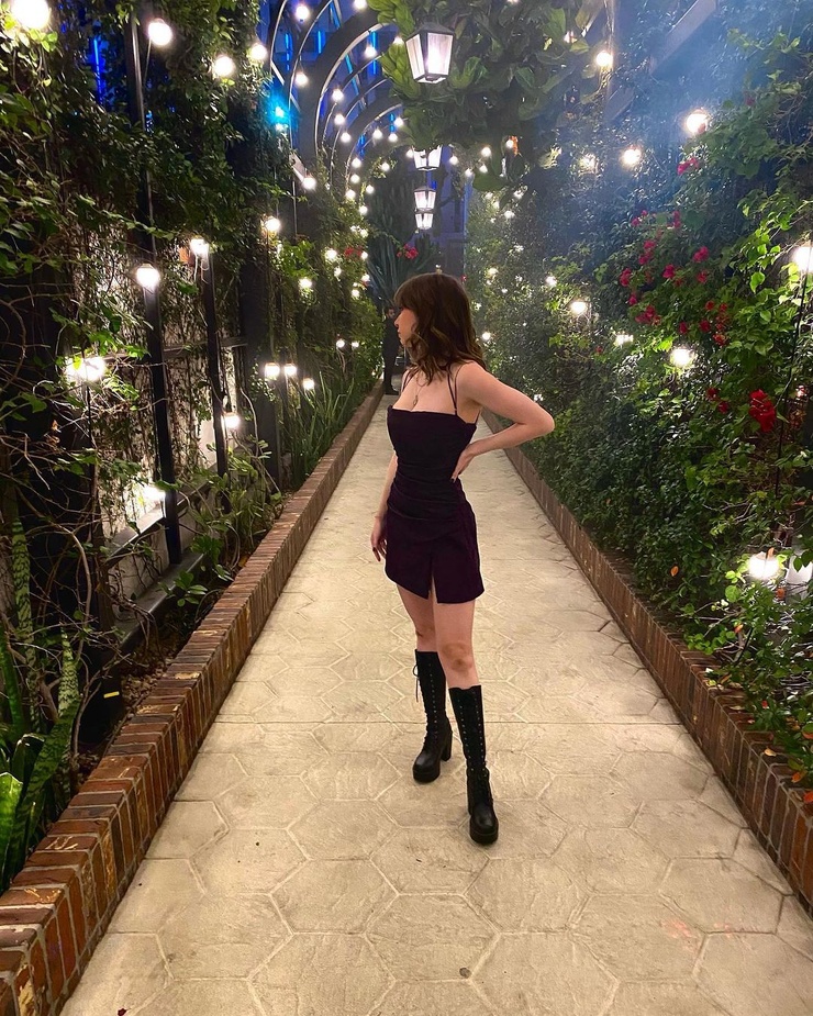 Picture of Katelyn Nacon