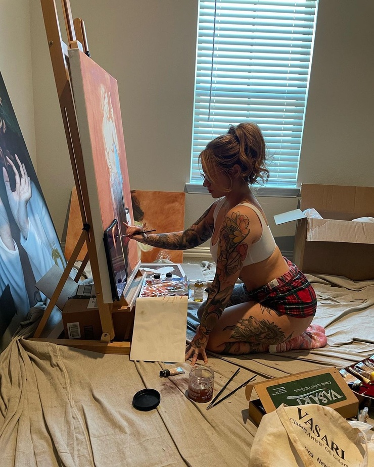 Picture of Deanna James