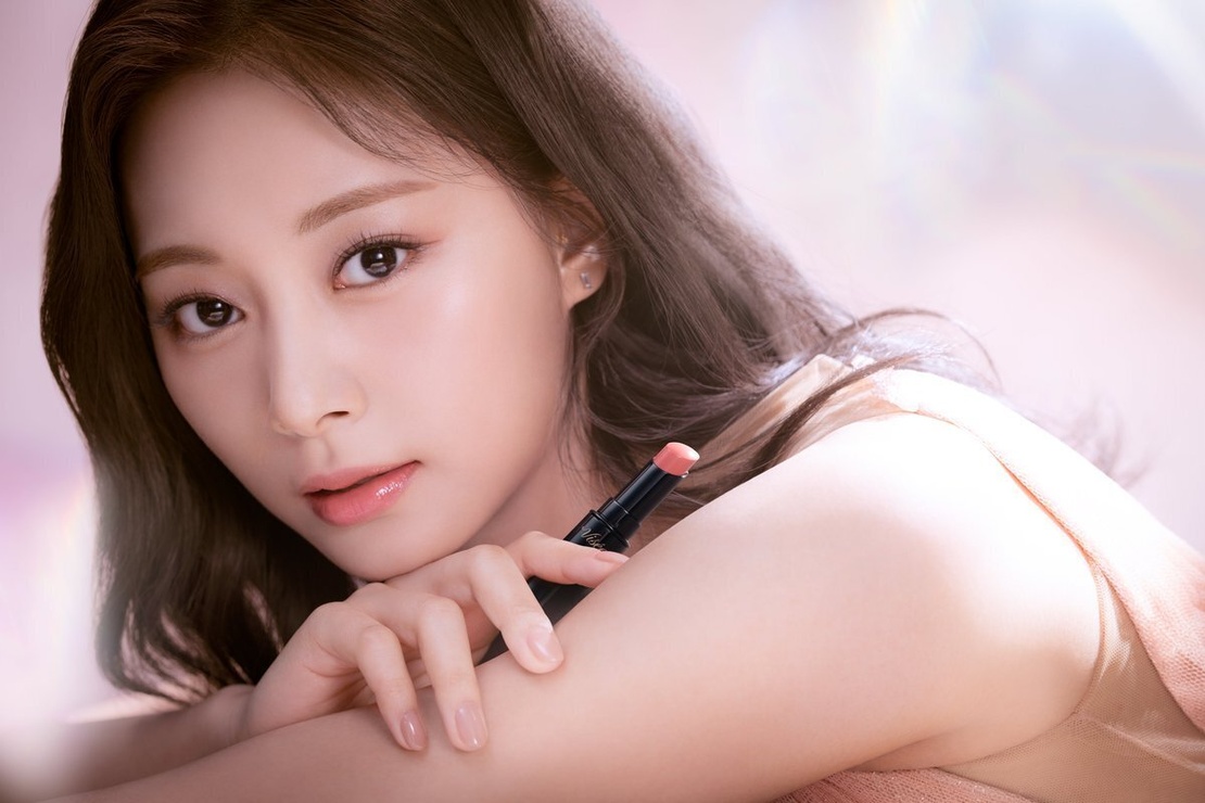 Picture of Chou Tzu-yu (Tzuyu)