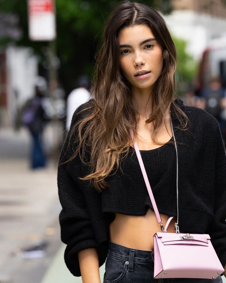 Picture of Cindy Mello