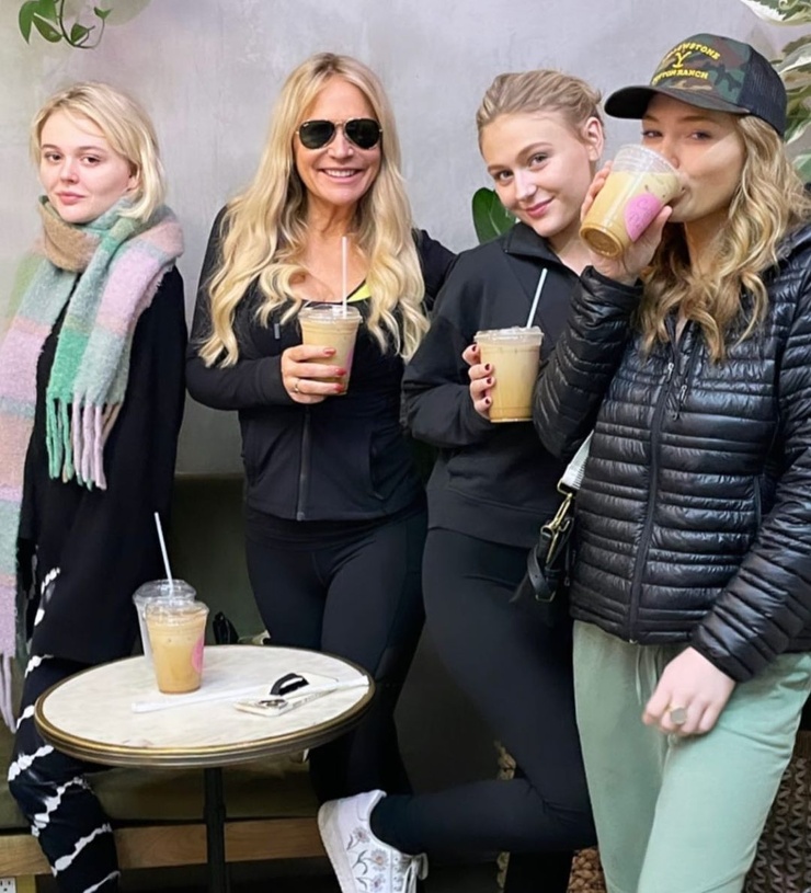 Picture of Alyvia Alyn Lind