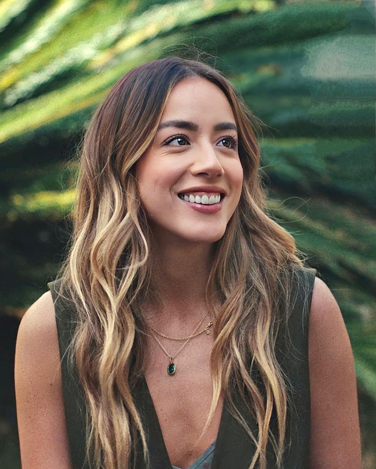 Picture of Chloe Bennet