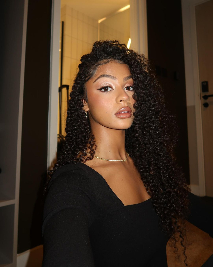 Picture of Mia Myers