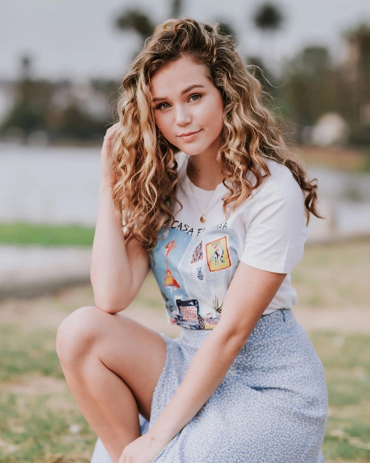 Picture of Brec Bassinger