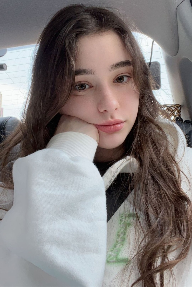 Picture of Dasha Taran (II)