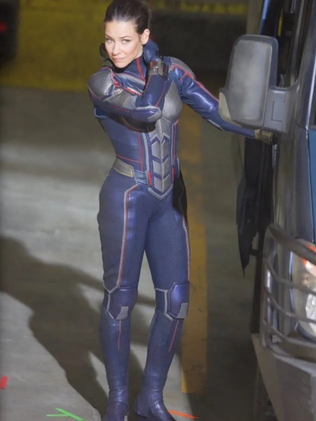 Hope van Dyne / The Wasp (Evangeline Lilly) picture