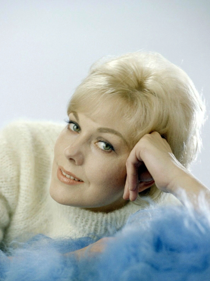Picture of Kim Novak