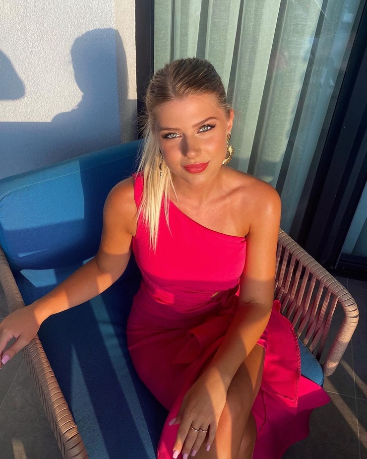 Picture of Irem Rodoplu