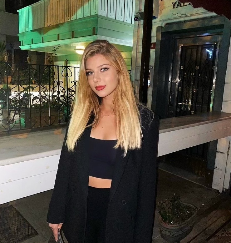 Picture of Irem Rodoplu