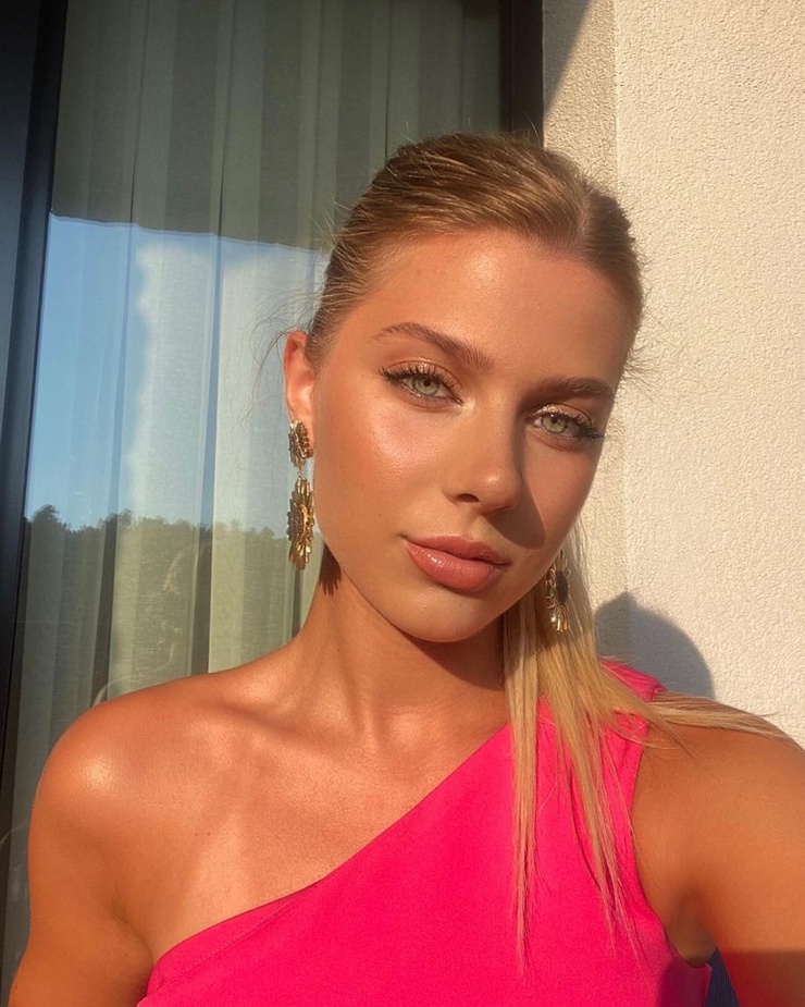 Picture of Irem Rodoplu