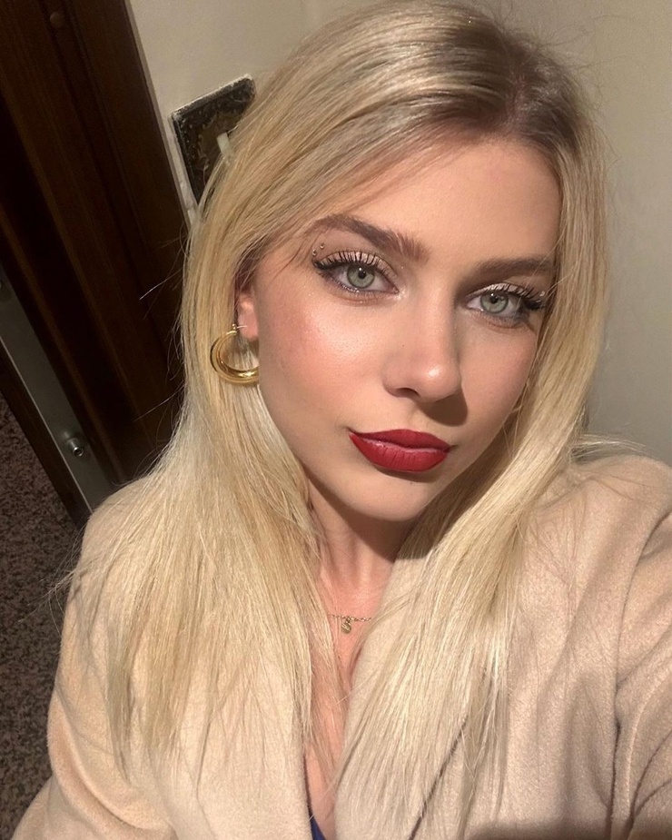 Picture of Irem Rodoplu