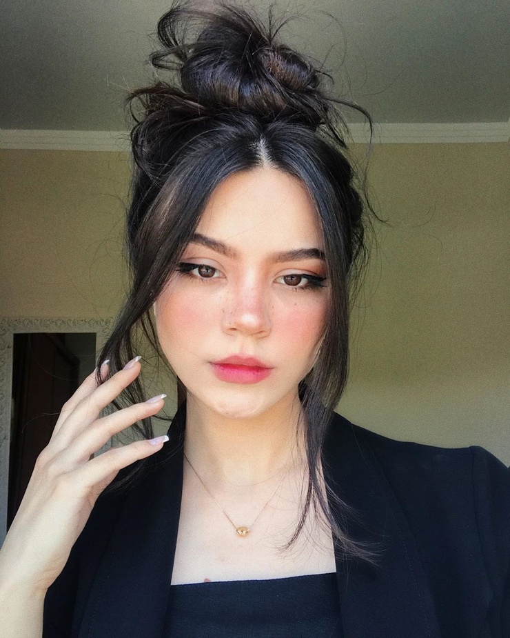 Picture of Barbara Emely