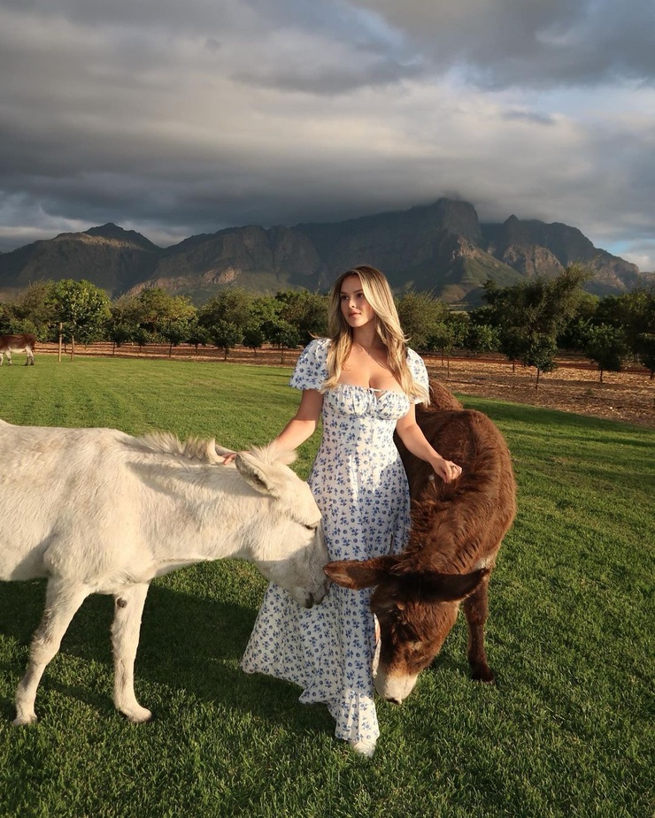 Image of Kinsey Wolanski