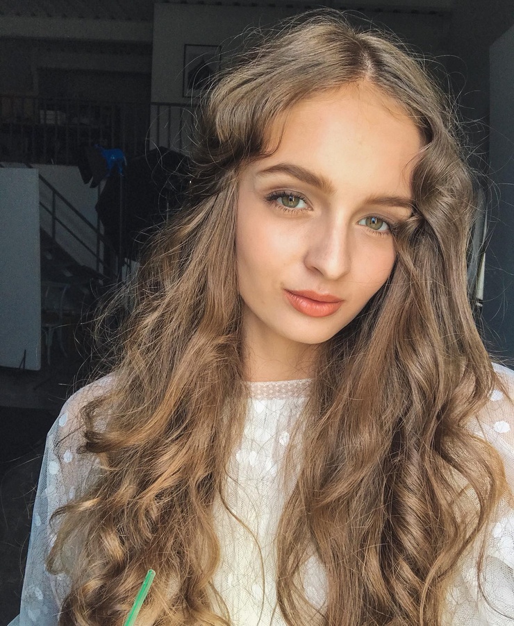 Adela Janikova image