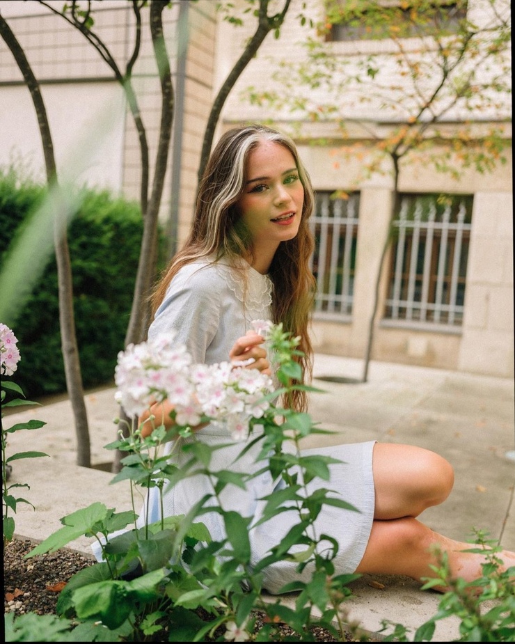 Picture of Nadine Breaty