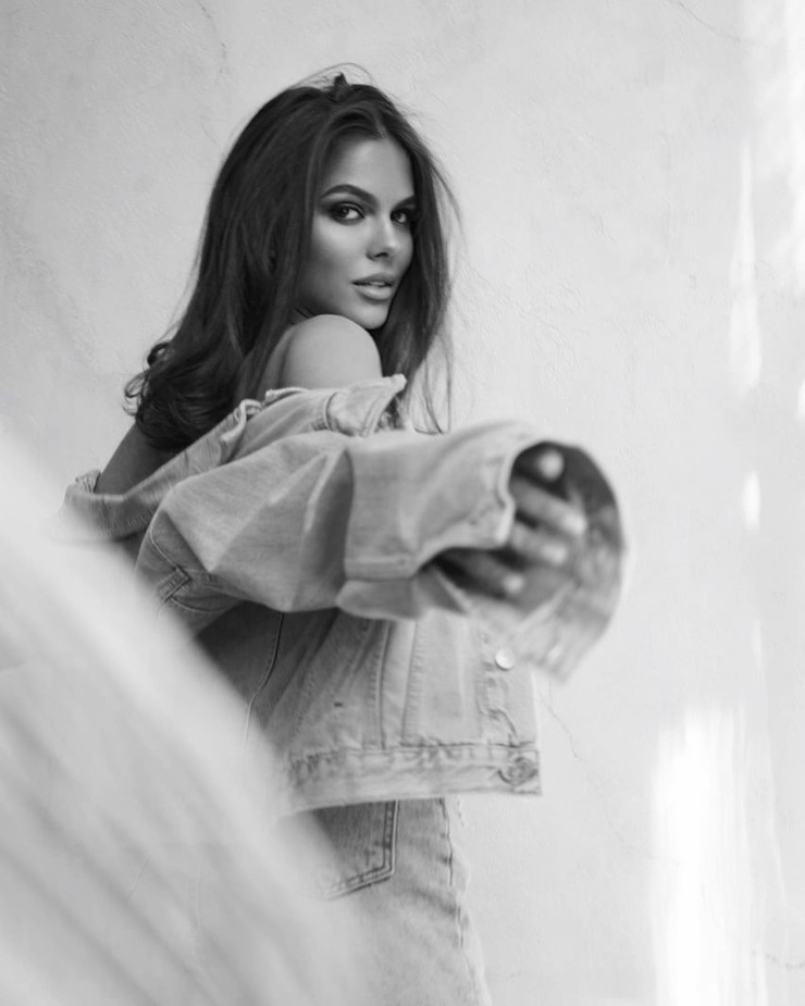 Picture Of Viki Odintcova