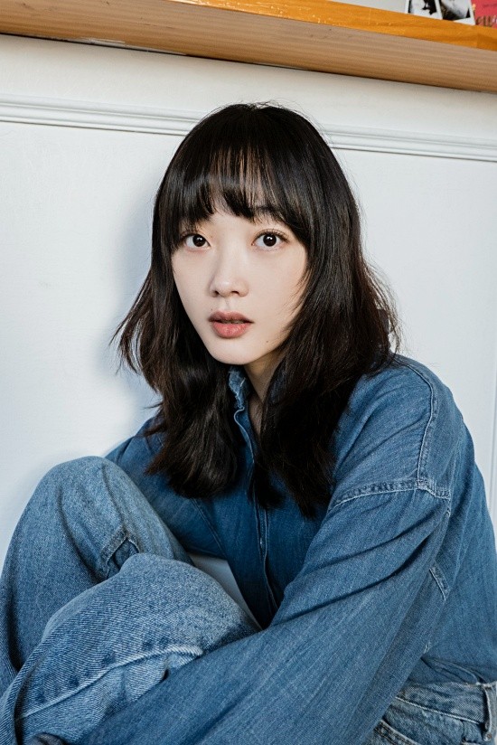 Picture of Lee Yoo-mi