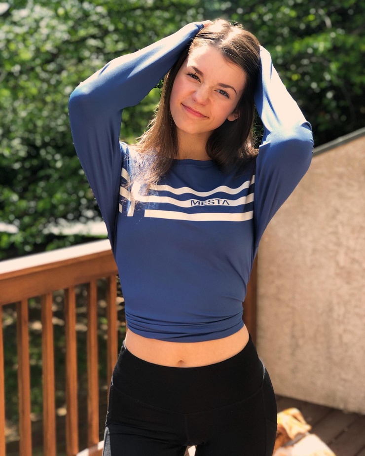 Picture of Nikki Woods