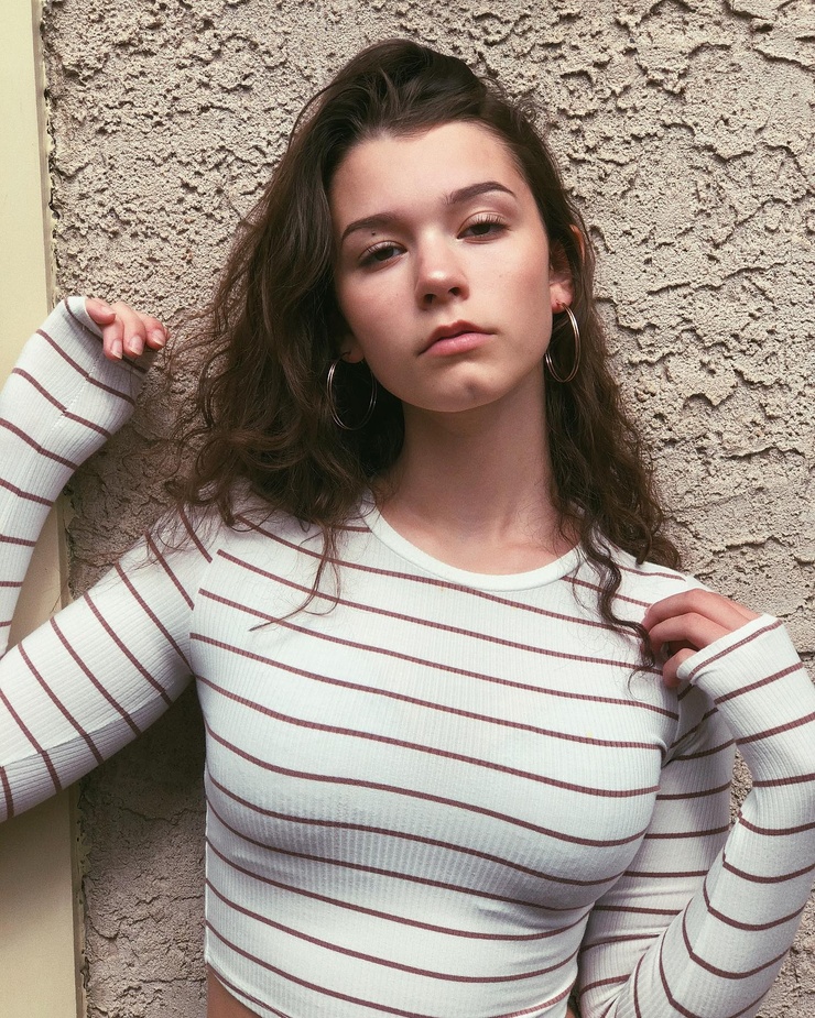 Nikki Woods picture